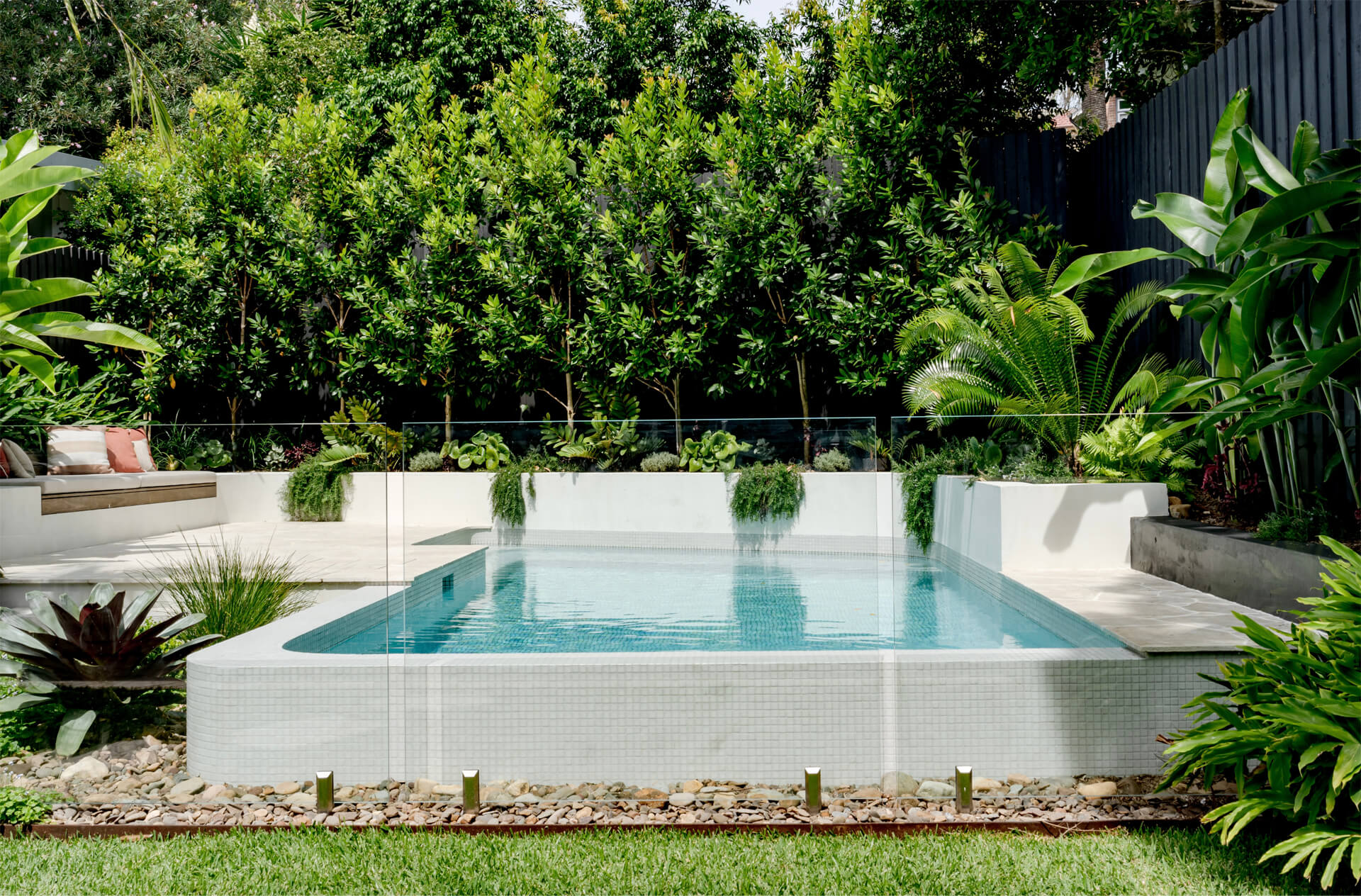 Bondi Pool - Stone Lotus